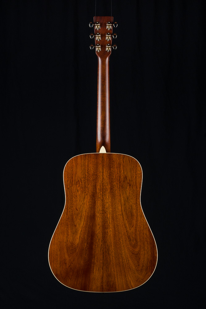 Martin D-18 Custom Sinker Mahogany and Adirondack Spruce Ambertone ...
