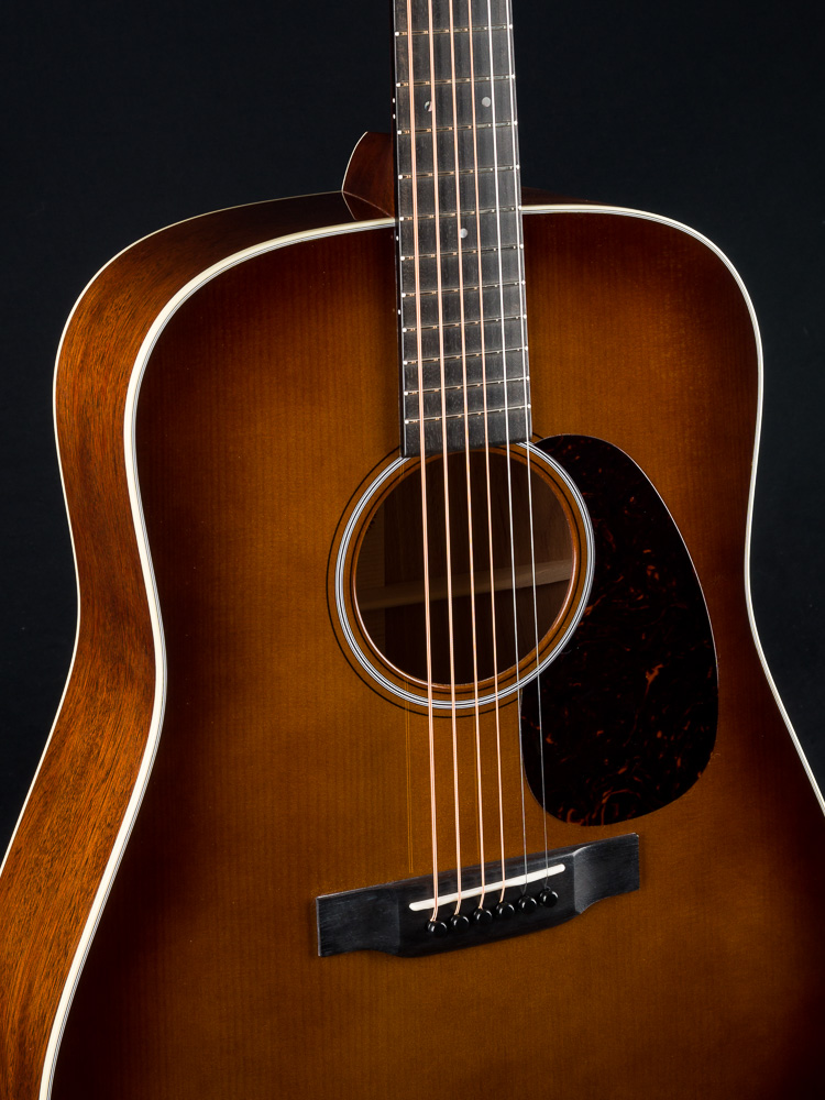 Martin D-18 Custom Sinker Mahogany and Adirondack Spruce Ambertone ...