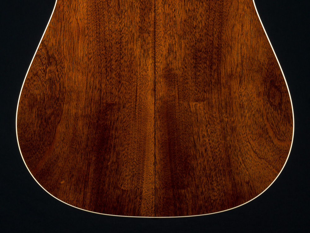 Martin D-18 Custom Sinker Mahogany and Adirondack Spruce Ambertone ...