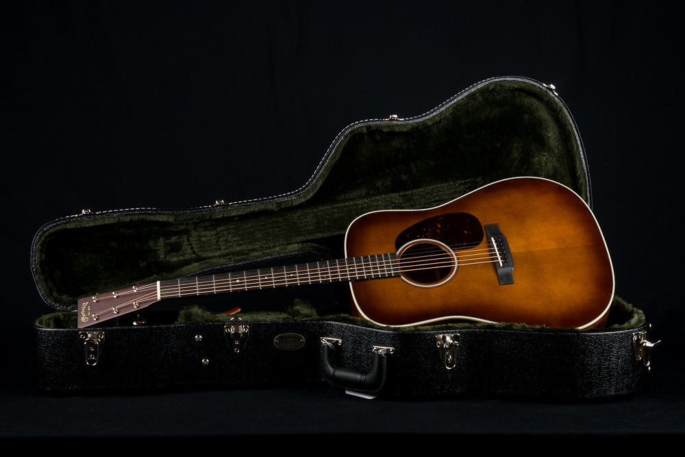Martin D-18 Custom Sinker Mahogany and Adirondack Spruce Ambertone ...
