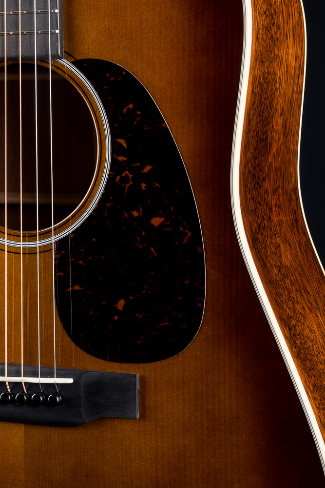 Martin D-18 Custom Sinker Mahogany and Adirondack Spruce Ambertone ...