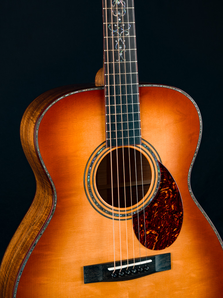 Huss & Dalton OM-41 Flamed Koa and Bearclaw Italian Spruce Sunburst ...