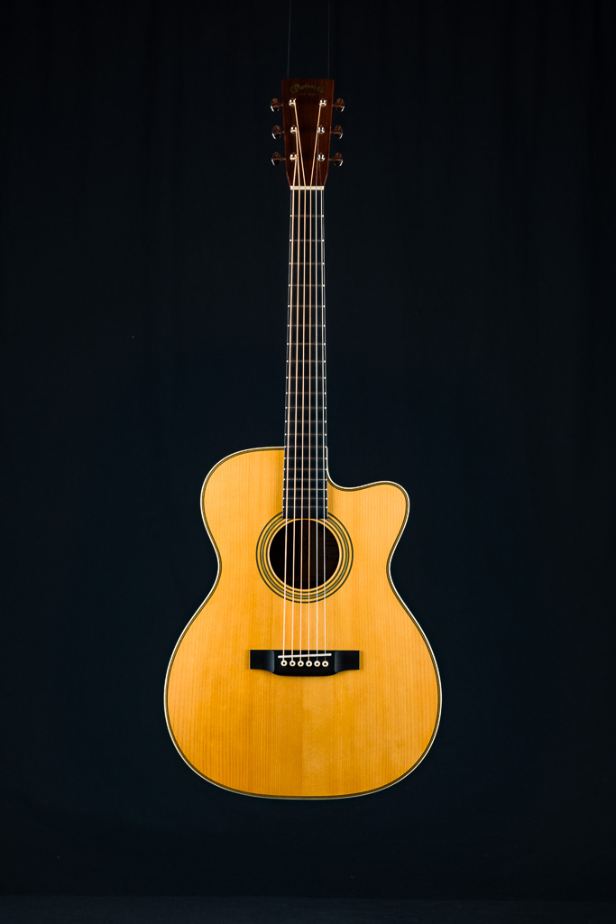 Martin OMC-28M Laurence Juber Custom Edition Madagascar Rosewood and ...