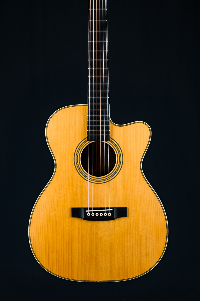 Martin OMC-28M Laurence Juber Custom Edition Madagascar Rosewood and ...