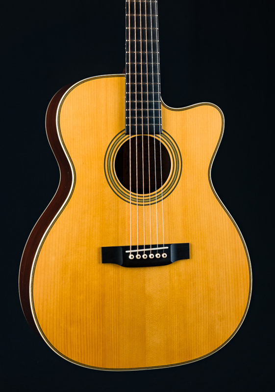 Martin OMC-28M Laurence Juber Custom Edition Madagascar Rosewood and ...