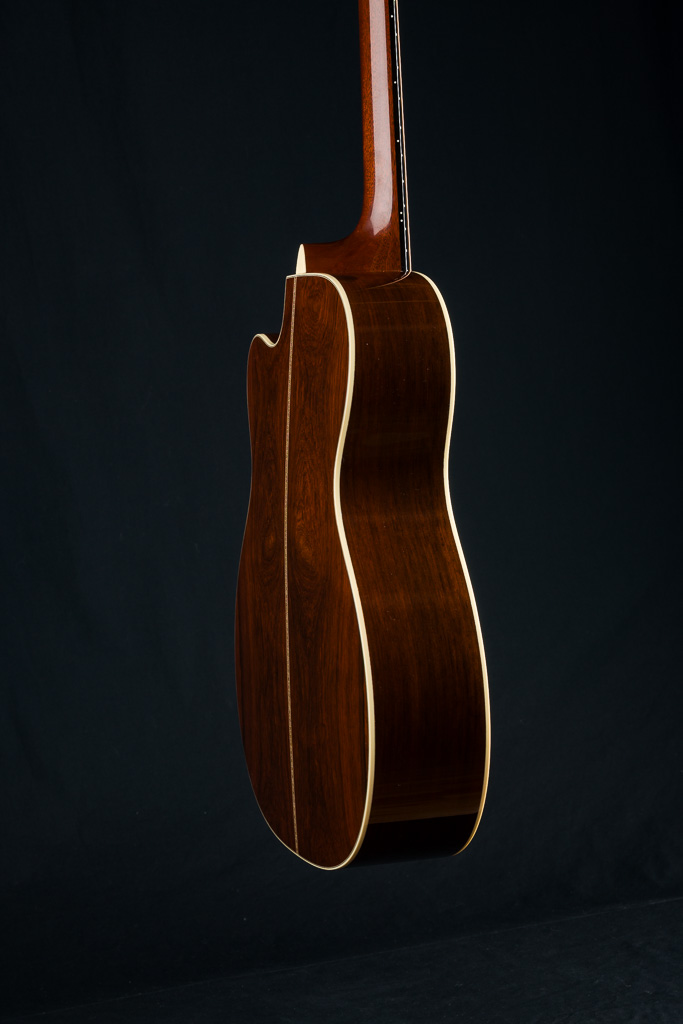 Martin OMC-28M Laurence Juber Custom Edition Madagascar Rosewood and ...