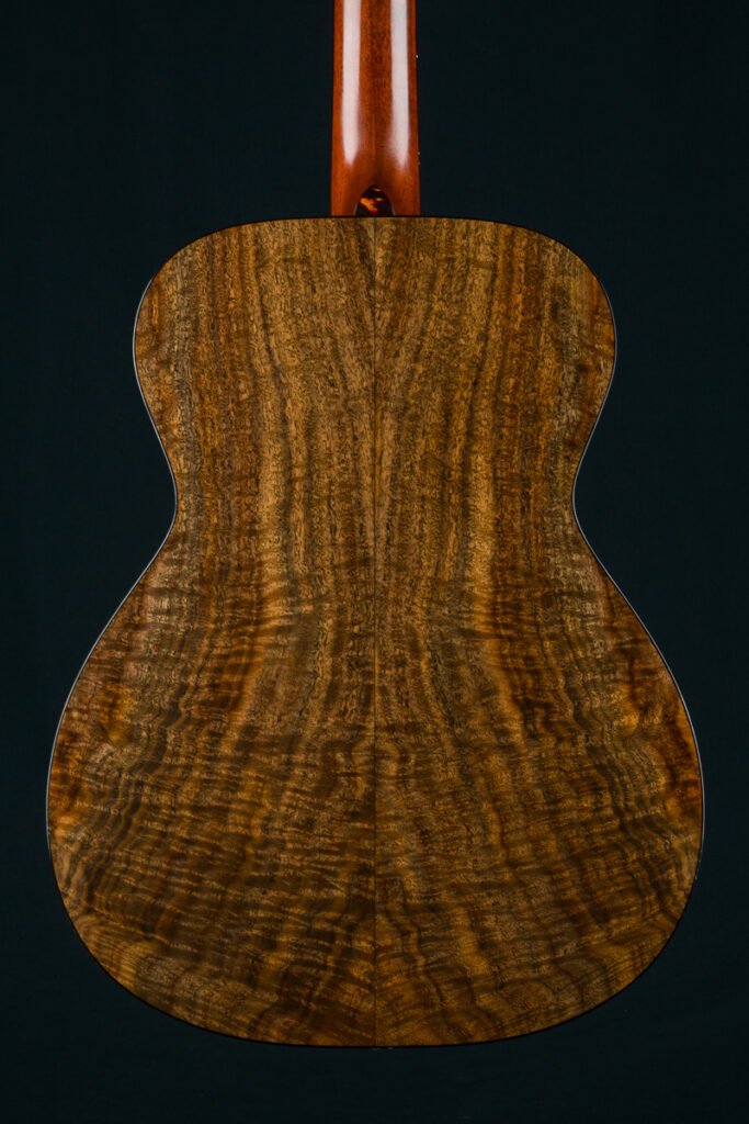 Santa Cruz OM Pre-War Figured Walnut and Redwood Sunburst Custom Used ...